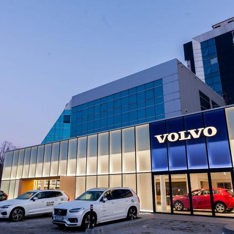 Biggest Volvo dealer in Romania opens EUR 1 mln showroom | Romania Insider