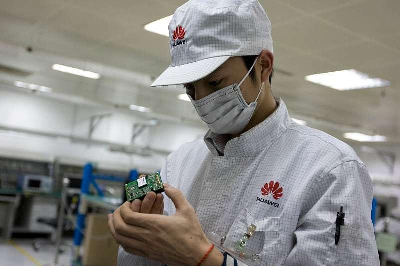 Huawei opens global service center in Bucharest | Romania Insider