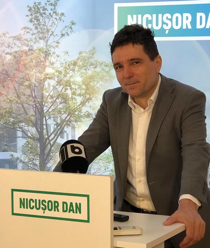 Bucharest municipality heads to default, MP Nicusor Dan warns | Romania ...