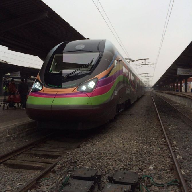 Romanian made electric train connects Craiova to Constanta via capital ...