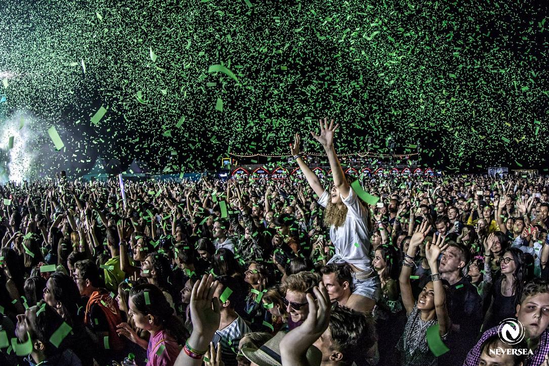 Music festival brings crowd of over 210,000 to the Romanian seaside ...