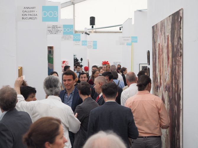Yearly Bucharest art exhibition looks at Romanian artists through the ...