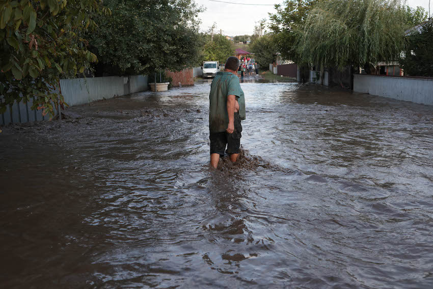 Storm Boris batters Romania, causing severe floods and six deaths ...